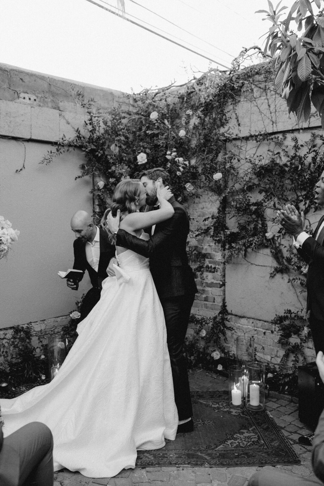 Intimate Spring Wedding at Justine's Secret House - ambervickery.com