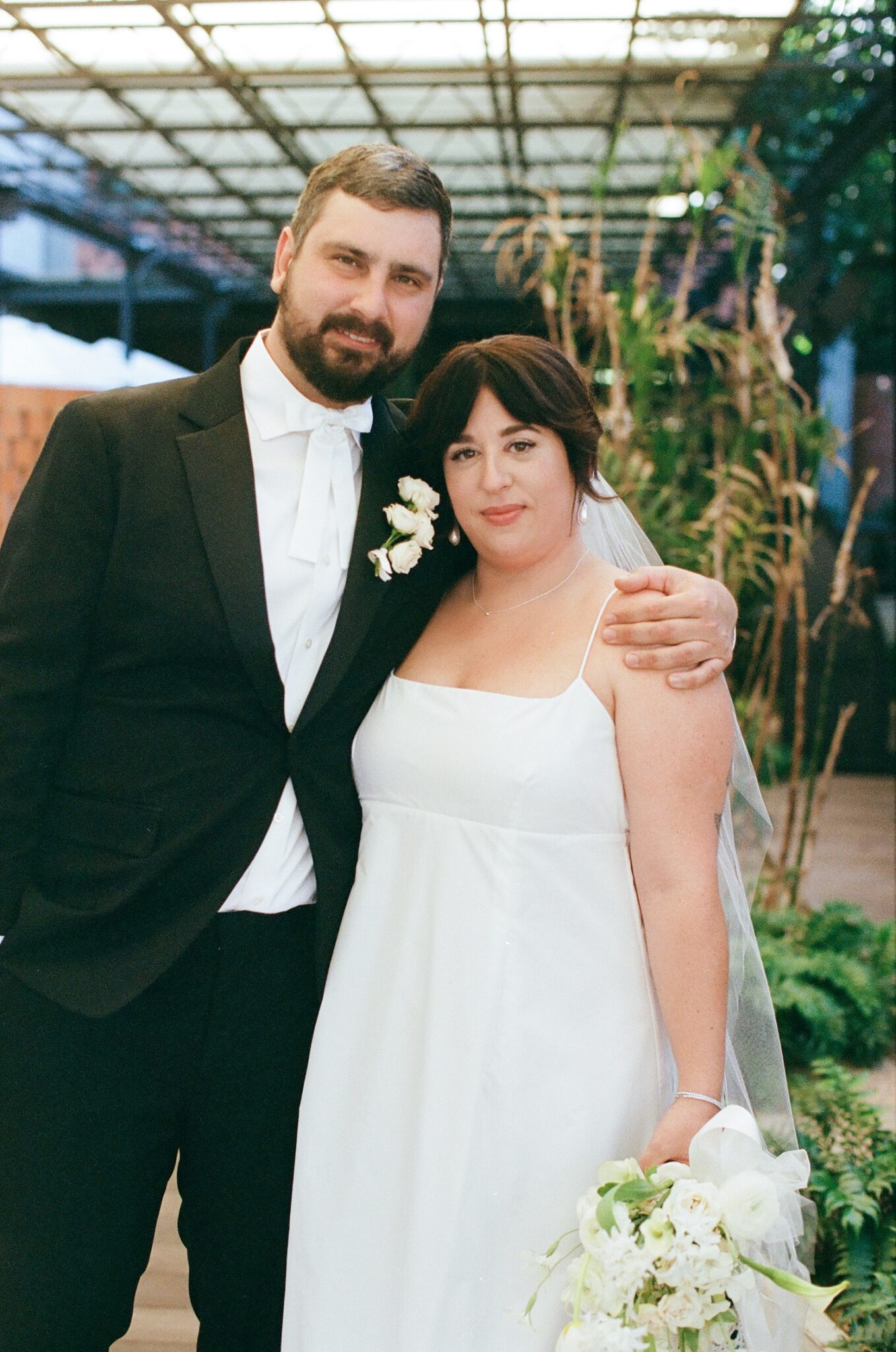 Austin Wedding at UMLAUF Sculpture Garden - ambervickery.com