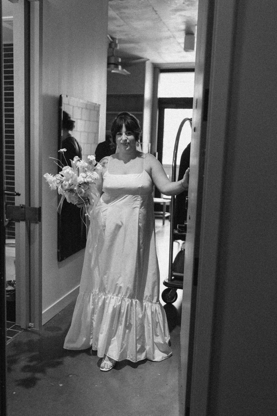 Austin Wedding at UMLAUF Sculpture Garden - ambervickery.com